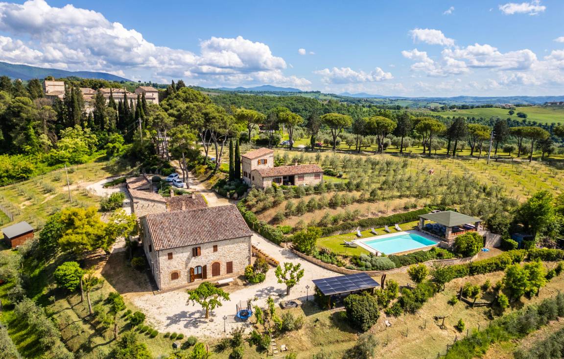 200 M² Ferienhaus ∙ 5 Schlafzimmer ∙ 10 Gäste - Todi