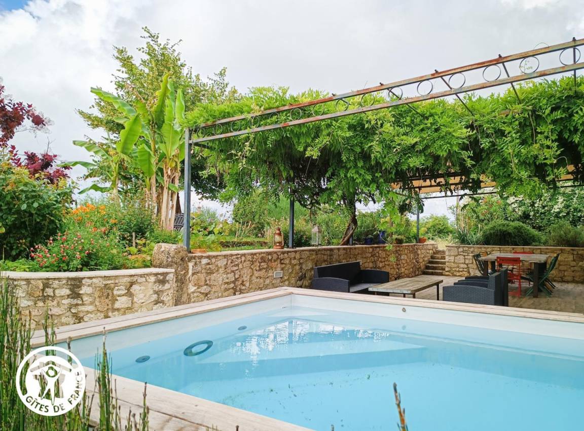 200 M² Gîte ∙ 5 Bedrooms ∙ 10 Guests - Cahors