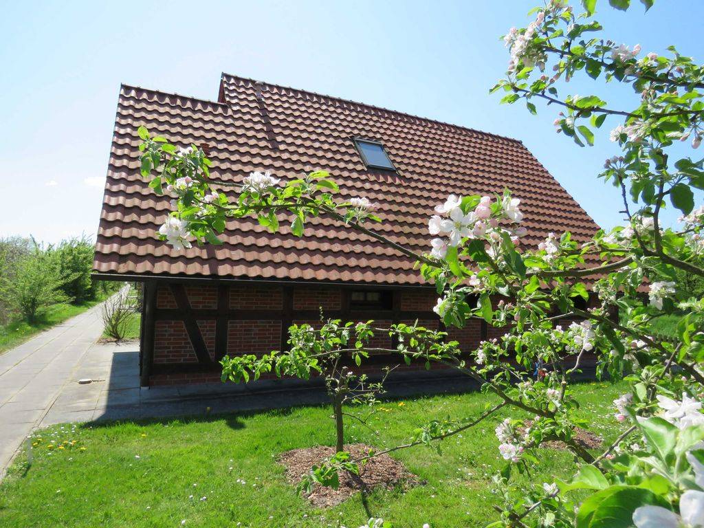 80 M² Ferienhaus ∙ 3 Schlafzimmer ∙ 7 Gäste - Buxtehude