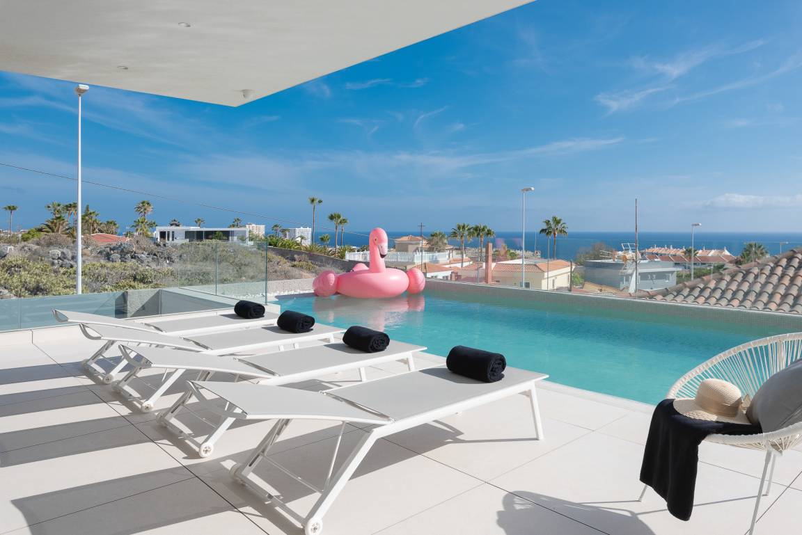 342 M² Villa ∙ 4 Slaapkamers ∙ 8 Gasten - Guía de Isora