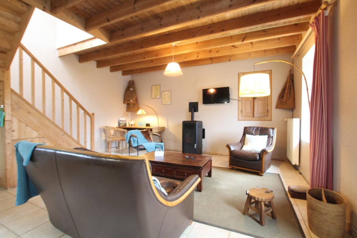 75 M² Gîte ∙ 2 Chambres ∙ 4 Personnes - Urville-Nacqueville