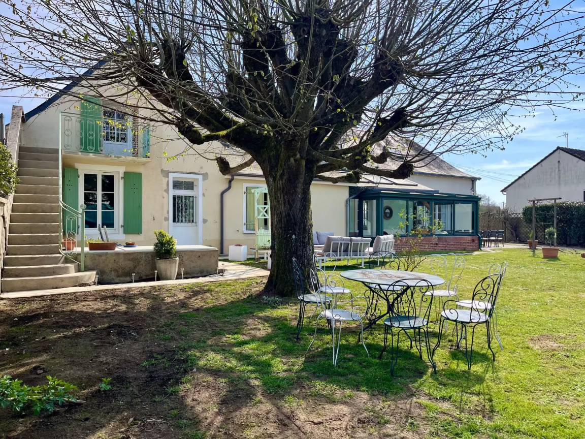 210 M² Cottage ∙ 5 Chambres ∙ 12 Personnes - Arnage