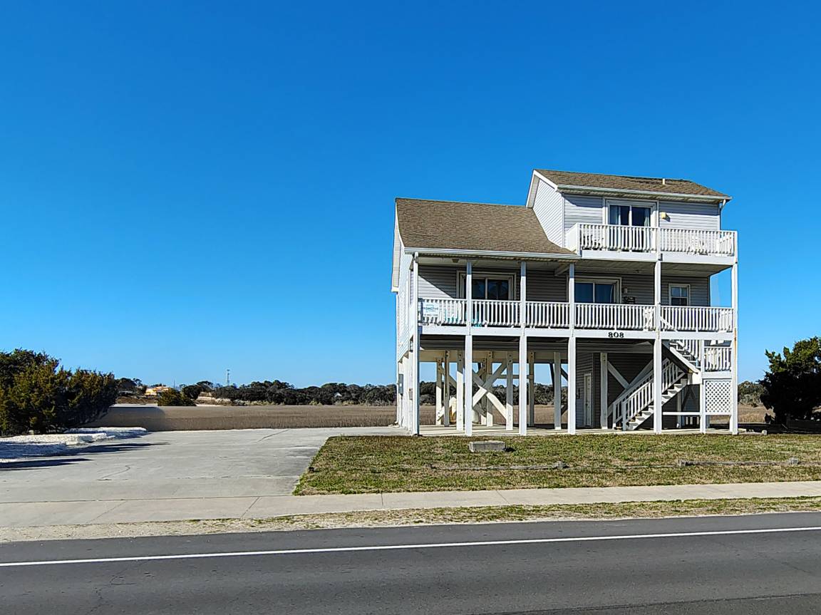 139 M² House ∙ 4 Bedrooms ∙ 8 Guests - Holden Beach, NC