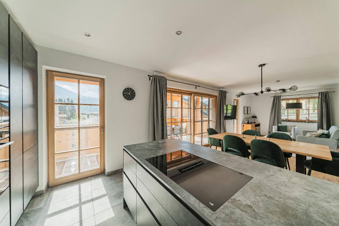 83 M² Appartement ∙ 2 Chambres ∙ 5 Personnes - Gosau