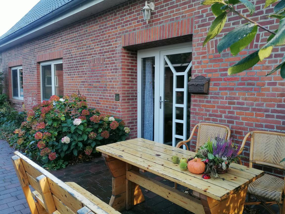 68 M² Ferienwohnung ∙ 1 Schlafzimmer ∙ 2 Gäste - Otterndorf