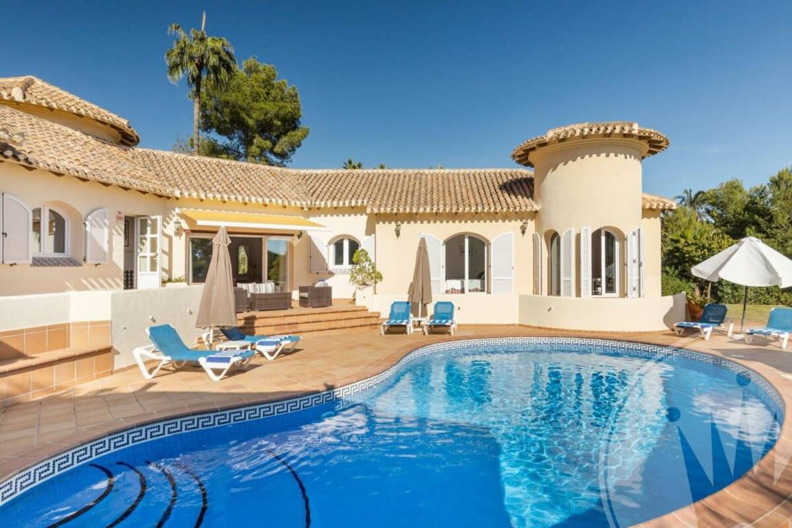 Villa ∙ 4 Bedrooms ∙ 10 Guests - La Manga