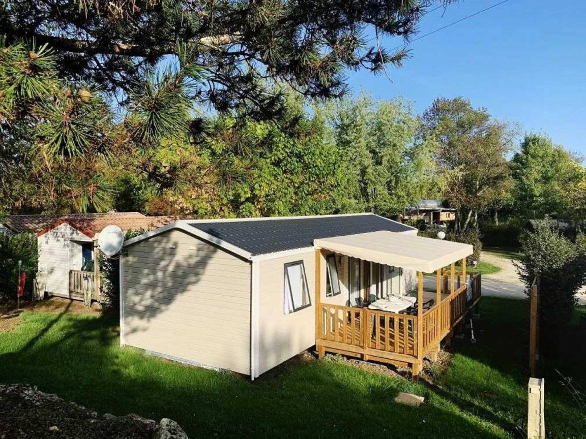 40 M² Camping ∙ 4 Chambres ∙ 8 Personnes - Dordogne