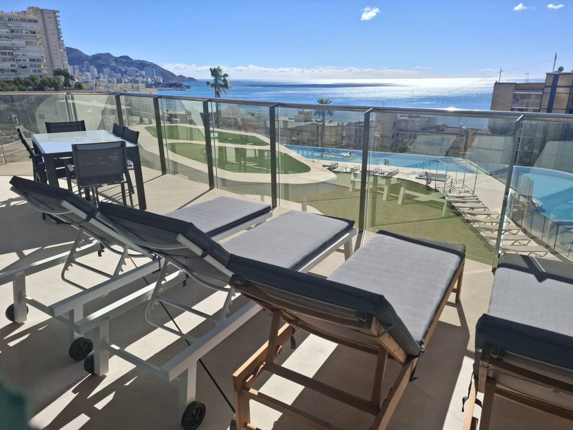 120 M² Ferienwohnung ∙ 3 Schlafzimmer ∙ 4 Gäste - Benidorm