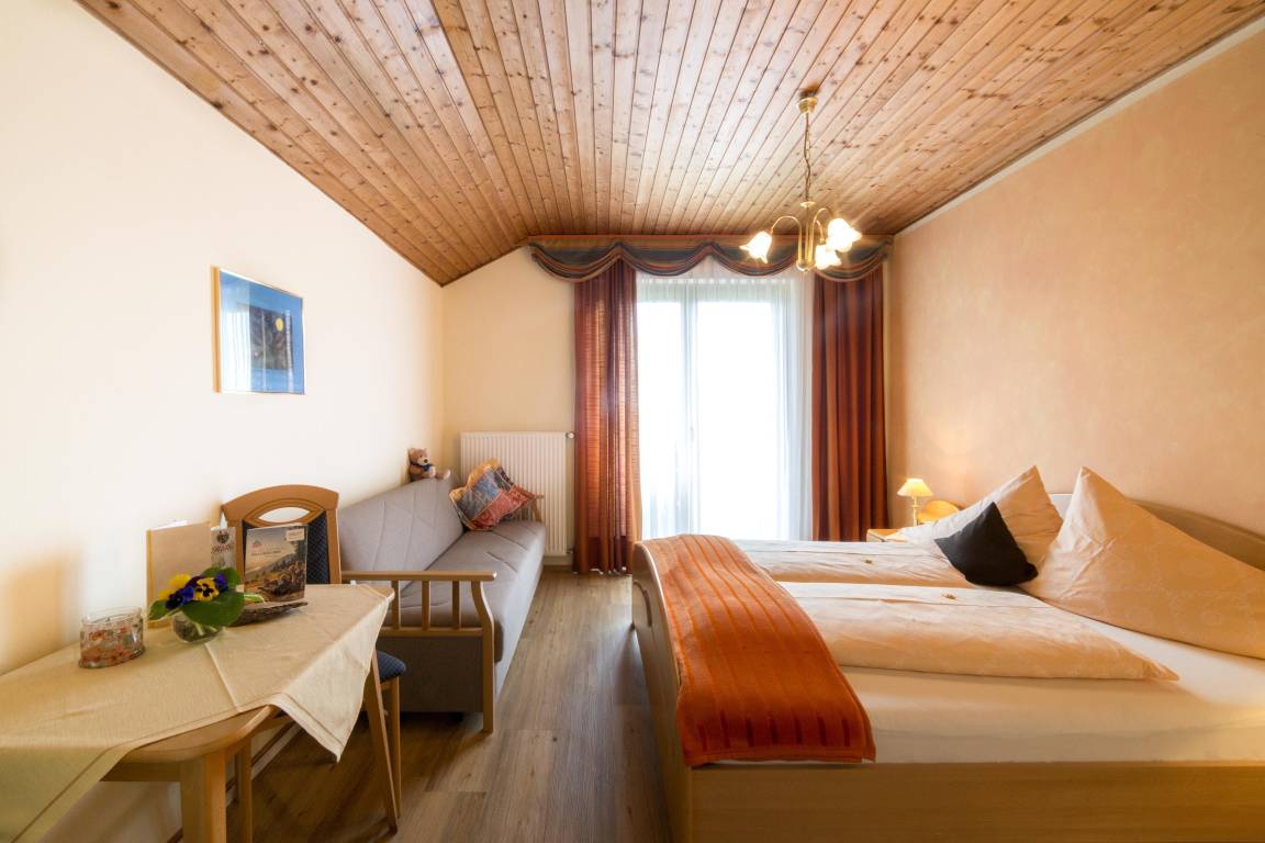 28 M² Hotel ∙ 1 Bedroom ∙ 3 Guests - Spittal an der Drau