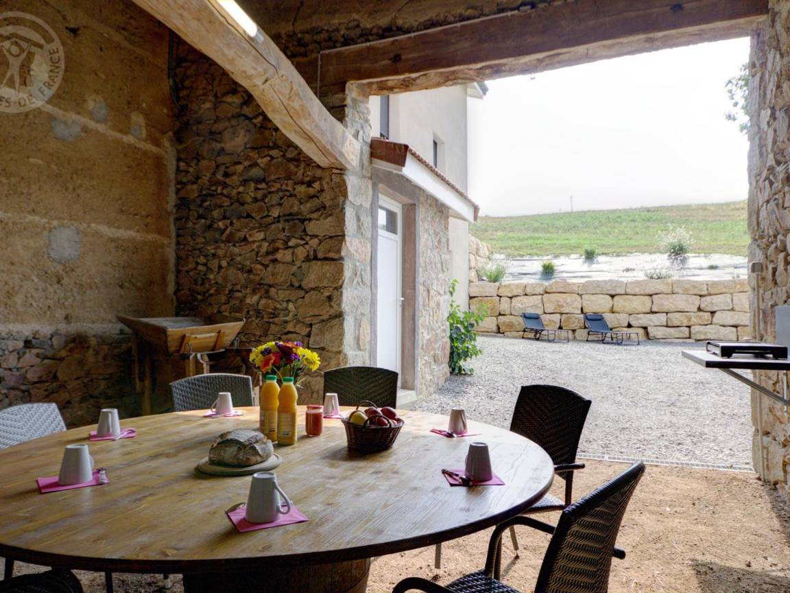 120 M² Cottage ∙ 2 Chambres ∙ 6 Personnes - Beaujolais