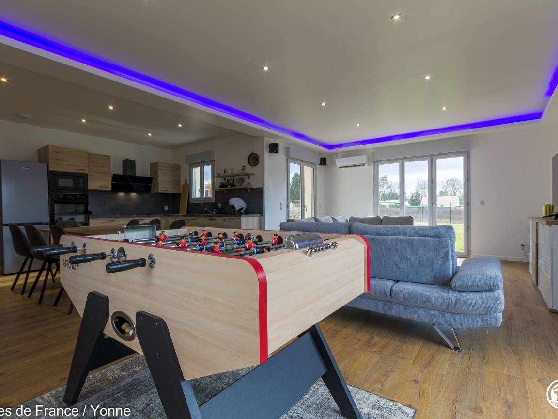 115 M² Casa Rural ∙ 3 Habitaciones ∙ 6 Huéspedes - Yonne