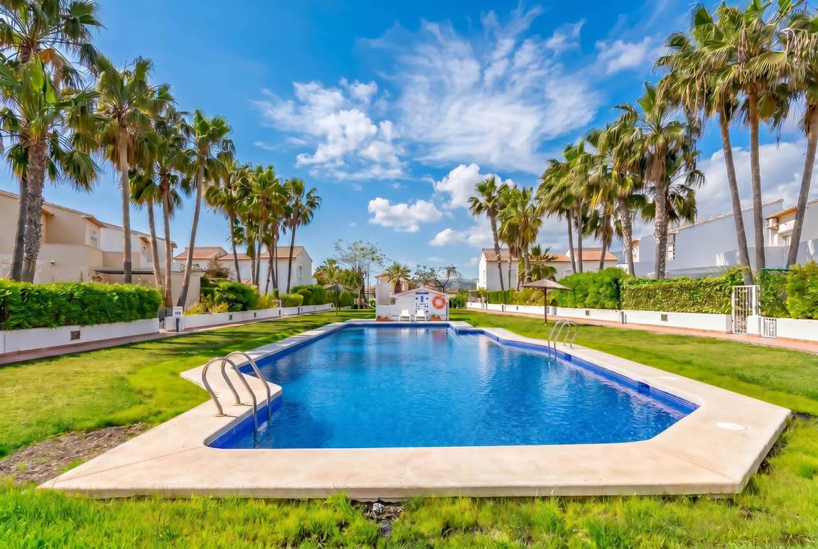 134 M² Bungalow ∙ 3 Chambres ∙ 6 Personnes - カルペ