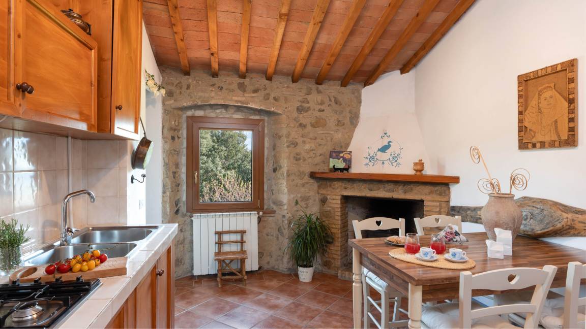 65 M² Farmhouse ∙ 2 Bedrooms ∙ 6 Guests - Volterra