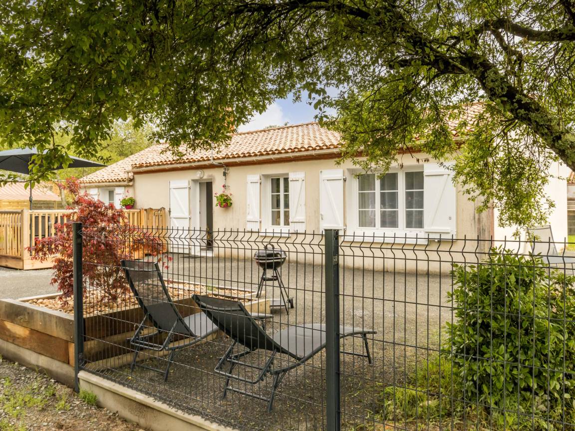80 M² Cottage ∙ 3 Camere Da Letto ∙ 5 Ospiti - Machecoul