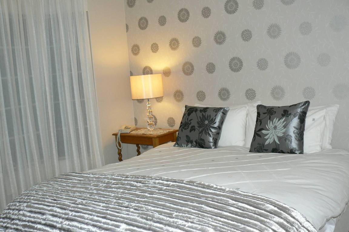 240 M² House ∙ 3 Bedrooms ∙ 5 Guests - Bloemfontein