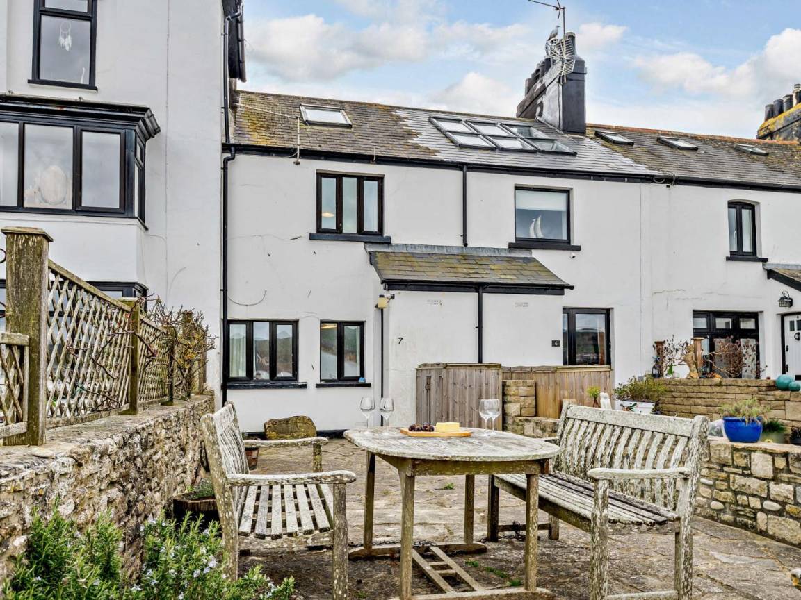 Cottage ∙ 3 Bedrooms ∙ 6 Guests - Swanage