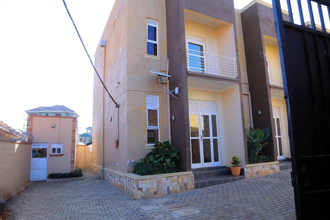 75 M² Apartment ∙ 2 Bedrooms ∙ 4 Guests - Kampala
