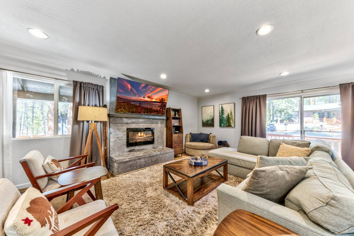 116 M² Cabin ∙ 3 Bedrooms ∙ 6 Guests - South Lake Tahoe, CA