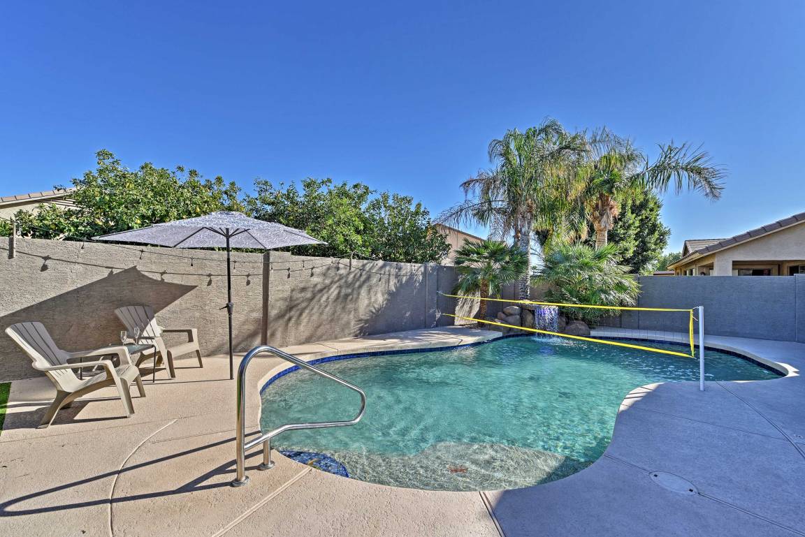 287 M² House ∙ 6 Bedrooms ∙ 12 Guests - Surprise, AZ