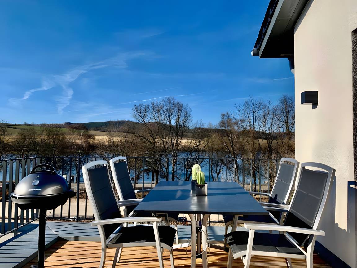 106 M² Ferienhaus ∙ 3 Schlafzimmer ∙ 7 Gäste - Hessen