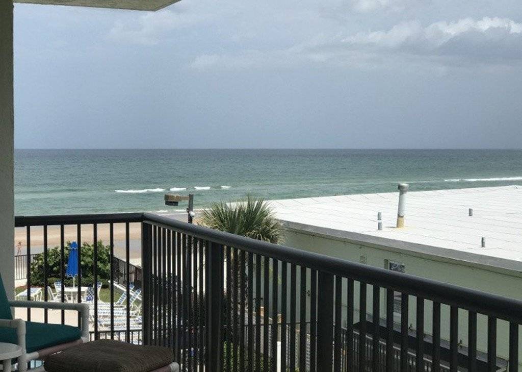Condo ∙ 2 Bedrooms ∙ 6 Guests - Daytona Beach, FL