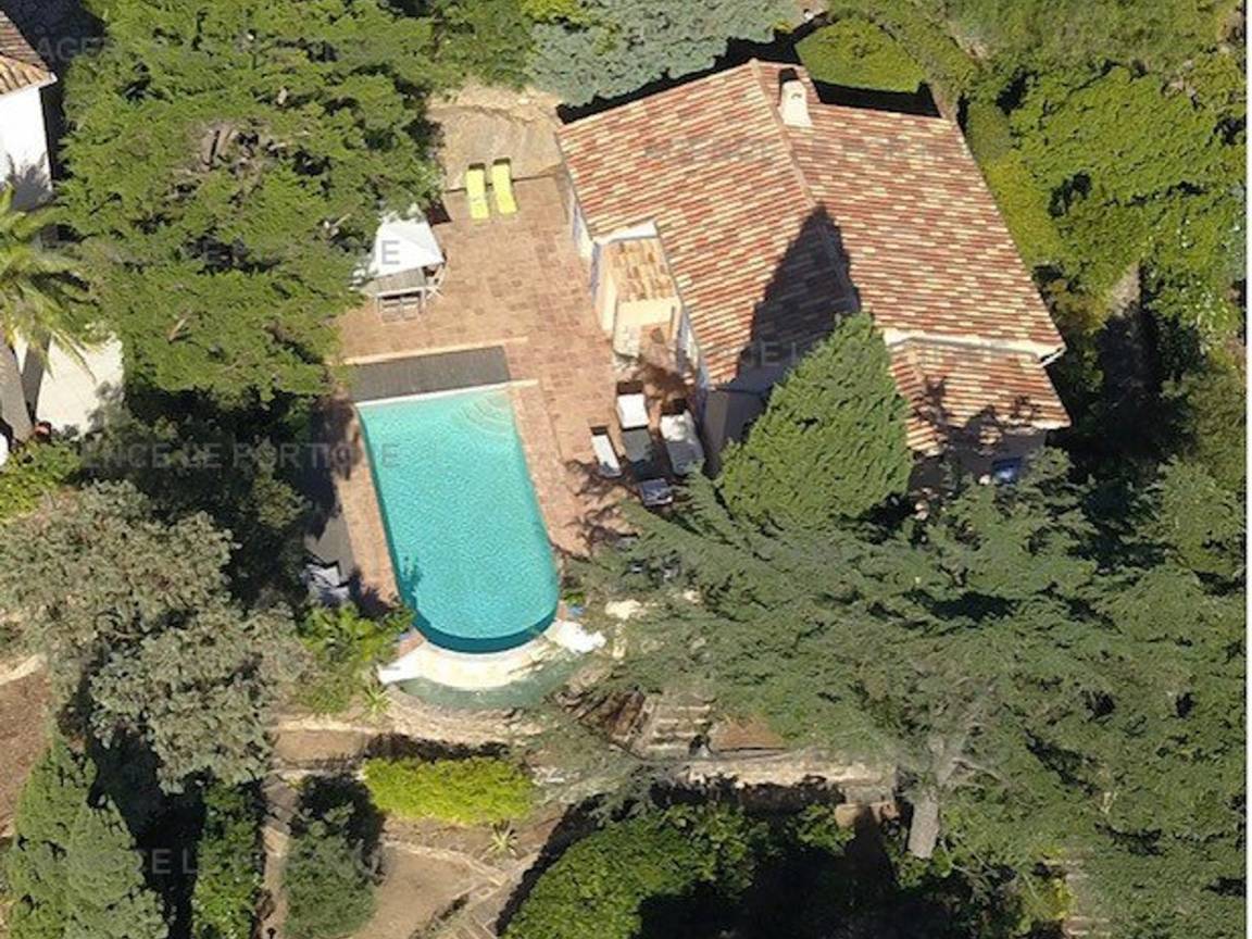 140 M² Villa ∙ 4 Bedrooms ∙ 8 Guests - Le Lavandou