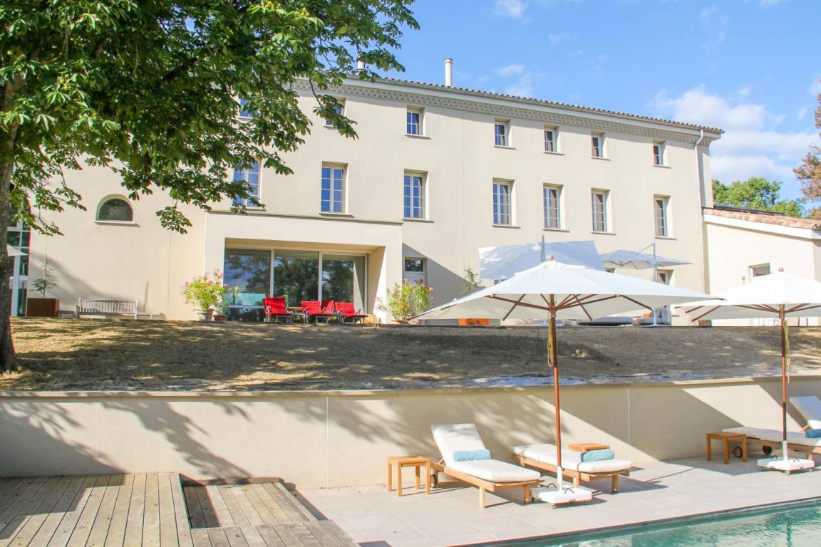 300 M² Gîte ∙ 5 Bedrooms ∙ 10 Guests - Bram