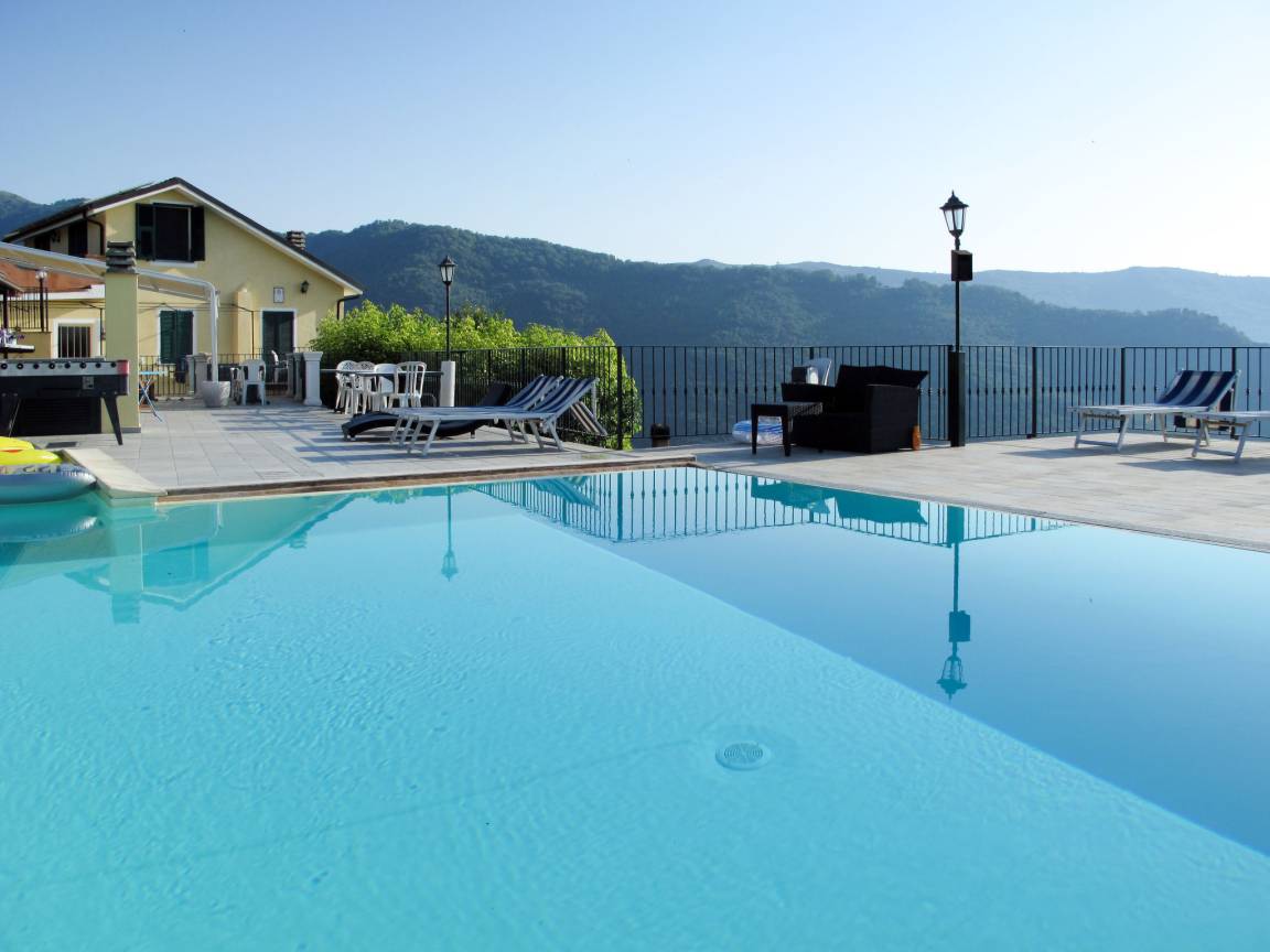 355 M² Maison De Vacances ∙ 9 Chambres ∙ 30 Personnes - Ligurie