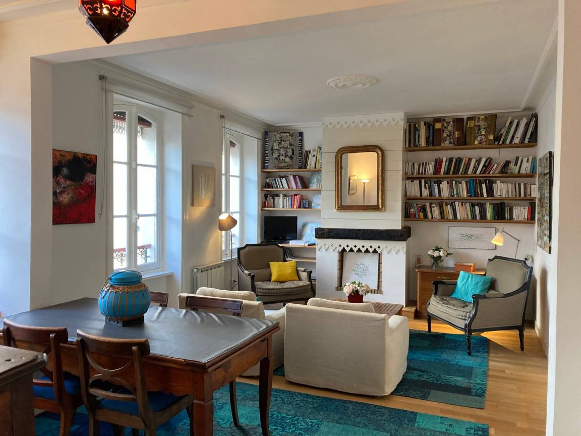 63 M² Apartment ∙ 2 Bedrooms ∙ 4 Guests - Le Palais