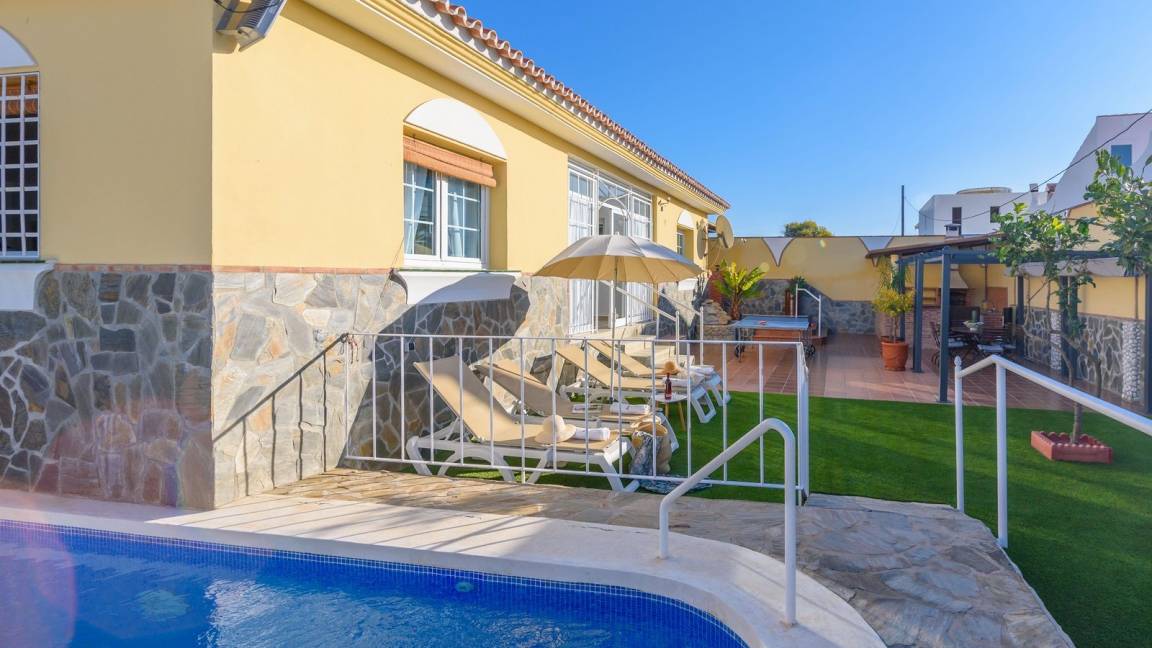 160 M² House ∙ 3 Bedrooms ∙ 6 Guests - Torrox