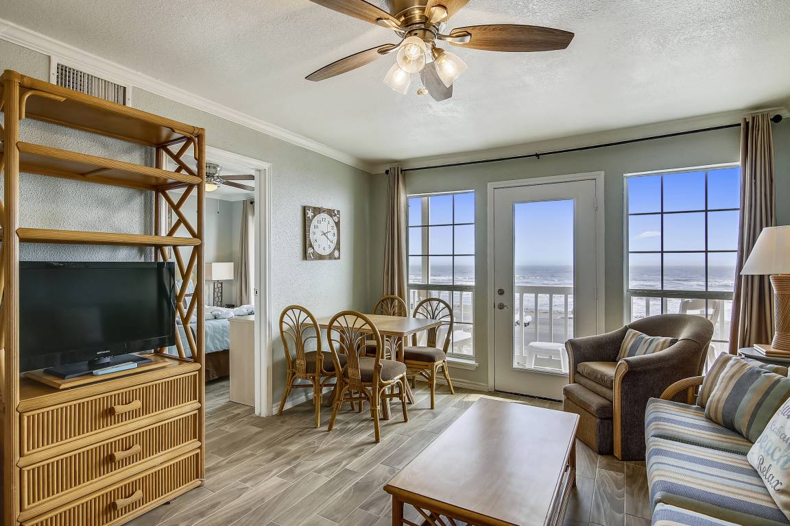 67 M² Condo ∙ 3 Bedrooms ∙ 8 Guests - Galveston, TX