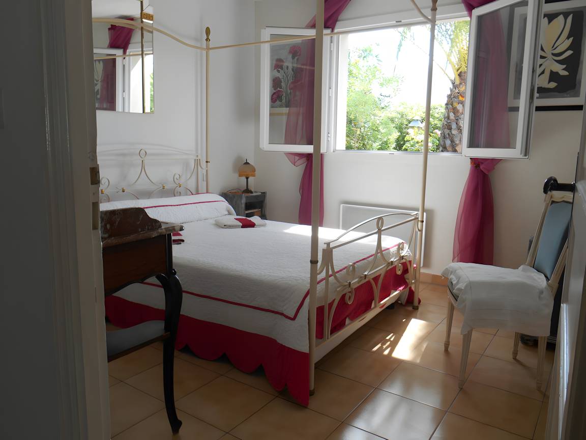24 M² Bed & Breakfast ∙ 2 Habitaciones ∙ 4 Huéspedes - Ajaccio