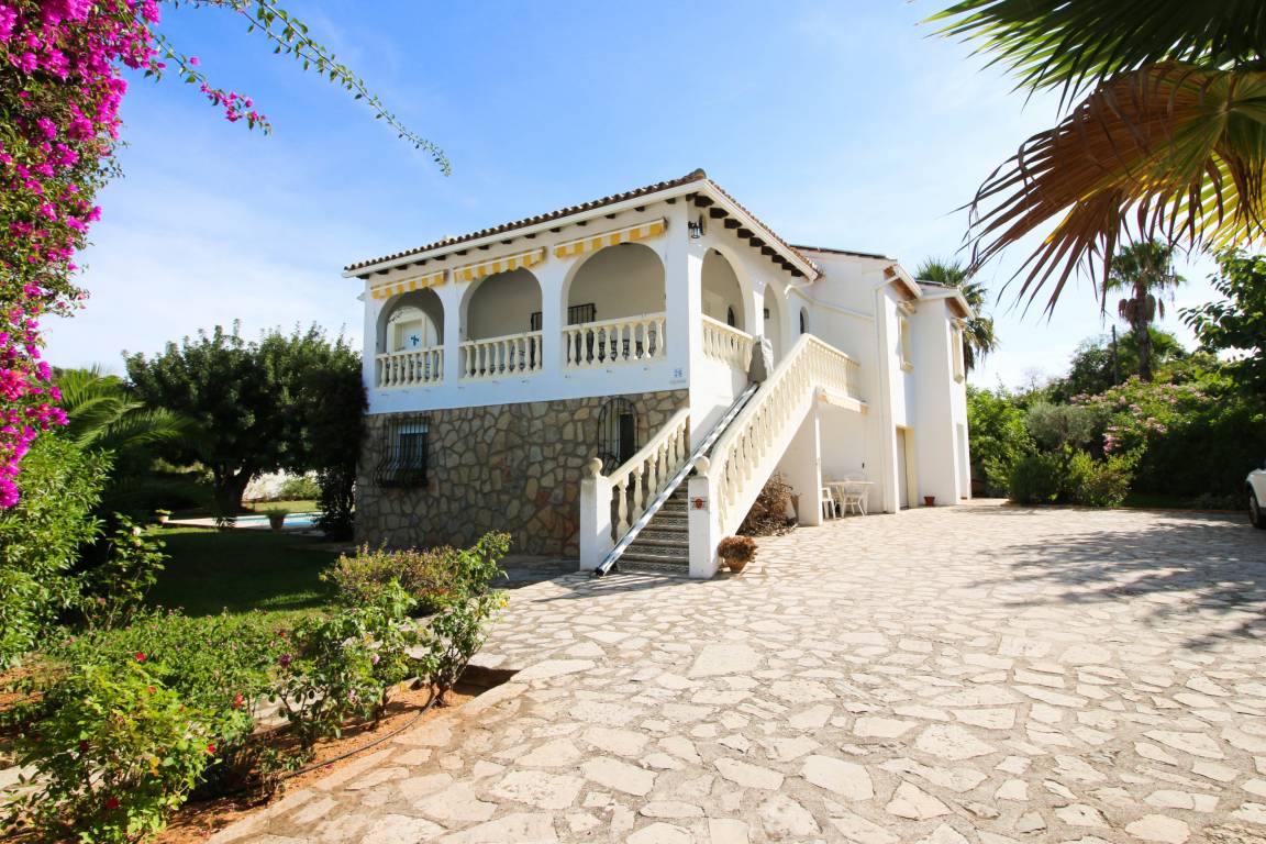 150 M² Villa ∙ 3 Chambres ∙ 6 Personnes - Dénia