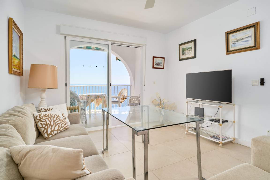 74 M² Apartamento ∙ 2 Habitaciones ∙ 4 Huéspedes - Almuñécar