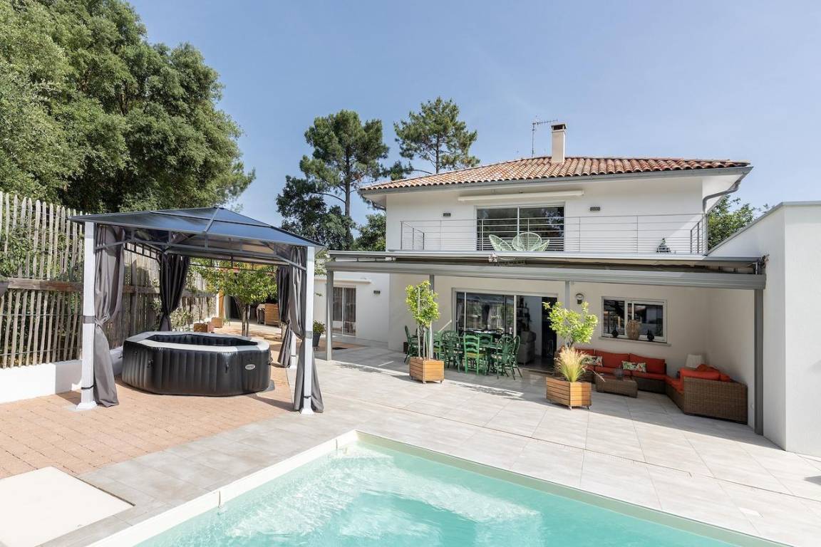 270 M² Ferienhaus ∙ 5 Schlafzimmer ∙ 10 Gäste - Mimizan