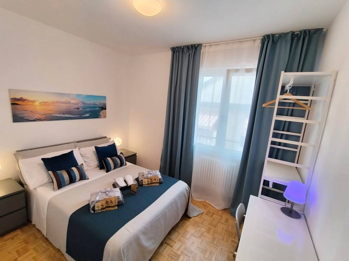 113 M² Apartment ∙ 3 Bedrooms ∙ 9 Guests - Падуя