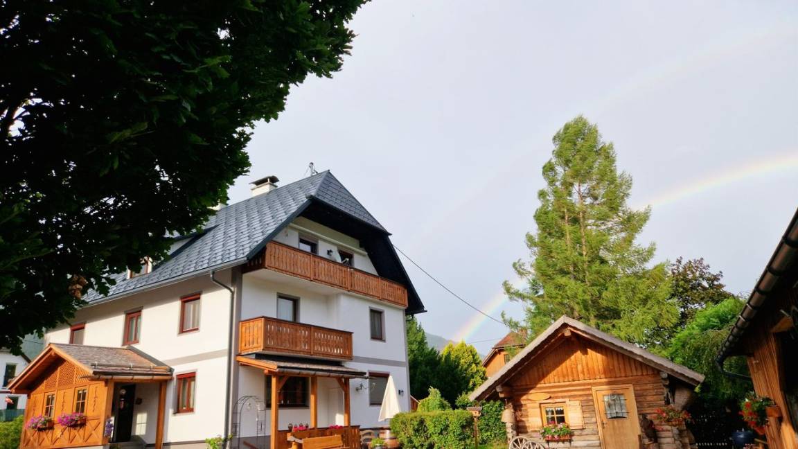 90 M² Ferienwohnung ∙ 2 Schlafzimmer ∙ 5 Gäste - Liezen