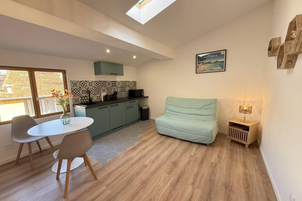 20 M² Studio Flat ∙ 2 Guests - Antibes