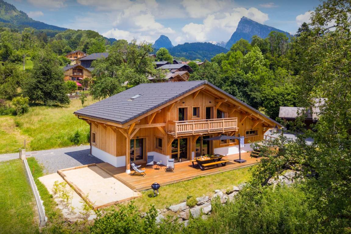 150 M² Chalet ∙ 4 Bedrooms ∙ 11 Guests - Morillon