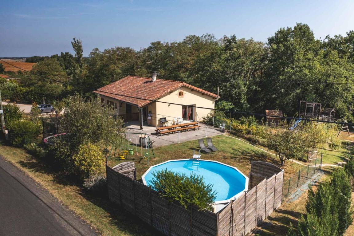 210 M² Gîte ∙ 8 Chambres ∙ 14 Personnes - Monclar-de-Quercy