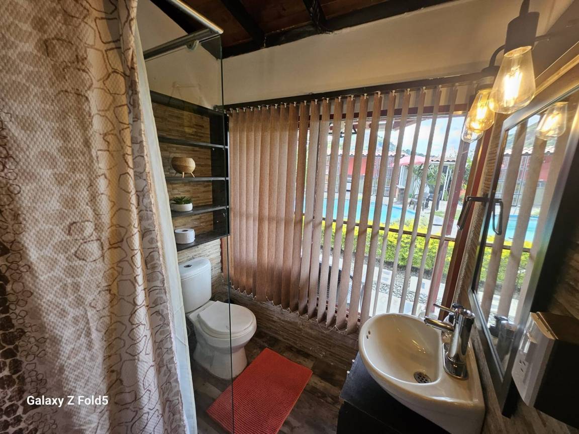 35 M² Talo ∙ 2 Makuuhuonetta ∙ 4 Vierasta - Pereira