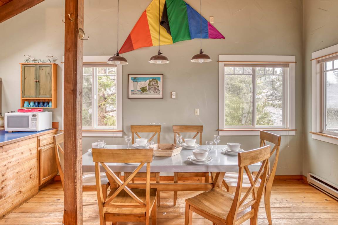 93 M² House ∙ 3 Bedrooms ∙ 7 Guests - Cannon Beach, OR