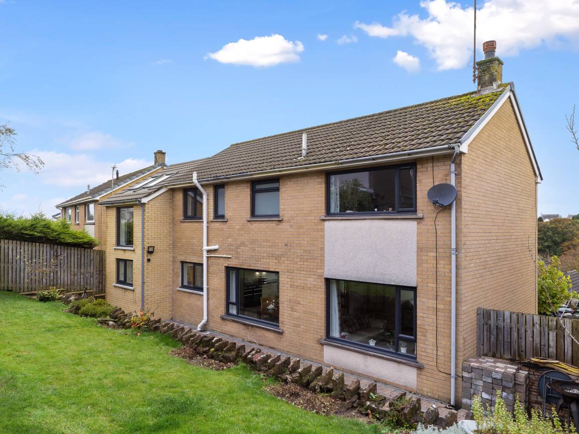 180 M² Cottage ∙ 3 Bedrooms ∙ 6 Guests - Cockermouth