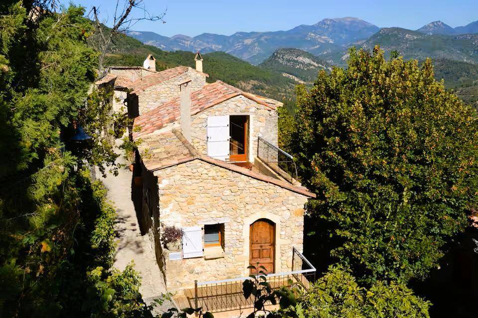 63 M² Gîte ∙ 2 Chambres ∙ 4 Personnes - Drôme