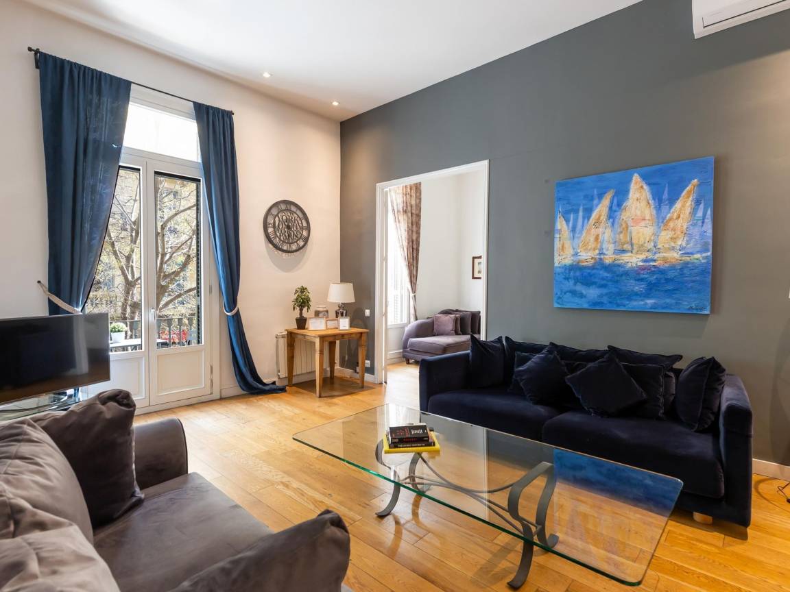 100 M² Apartamento ∙ 2 Quartos ∙ 4 Hóspedes - Barcelona