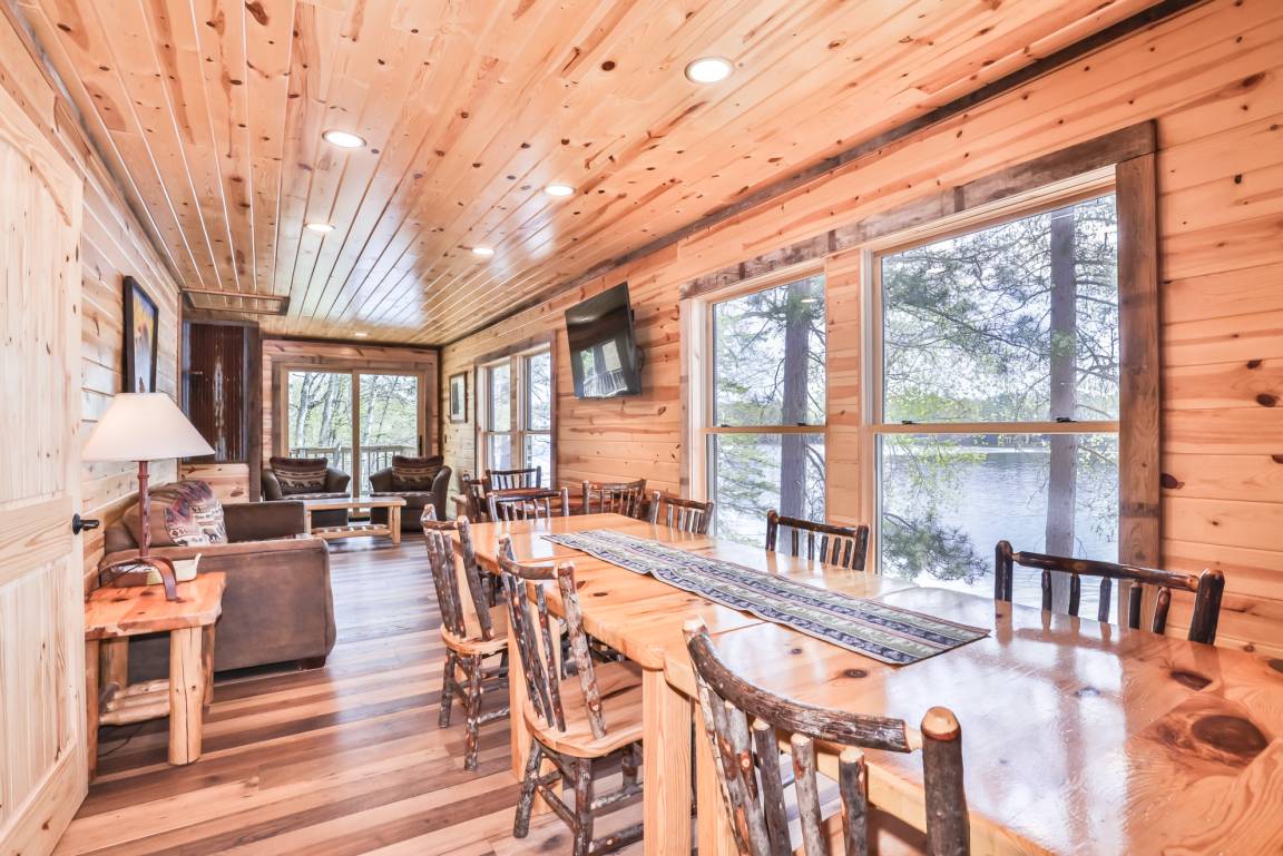 House ∙ 5 Bedrooms ∙ 12 Guests - St. Germain, WI