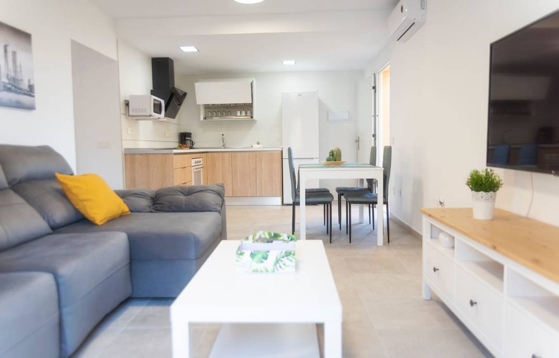 80 M² Ferienwohnung ∙ 3 Schlafzimmer ∙ 8 Gäste - Aguadulce