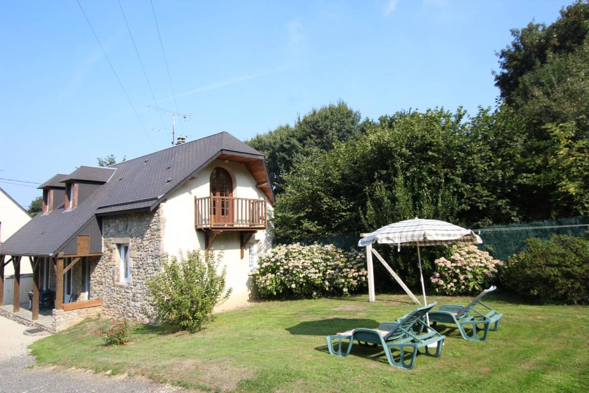 61 M² Gîte ∙ 2 Chambres ∙ 4 Personnes - Coutances