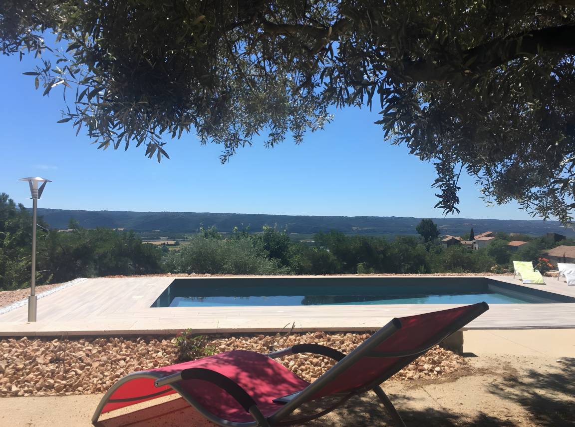 175 M² Villa ∙ 3 Bedrooms ∙ 7 Guests - Valensole