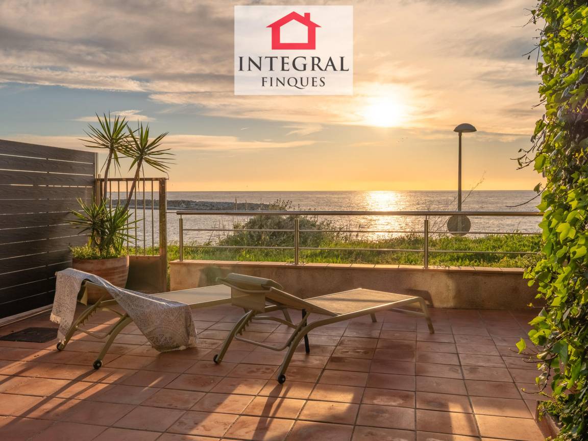 97 M² Apartment ∙ 3 Bedrooms ∙ 6 Guests - Palamós